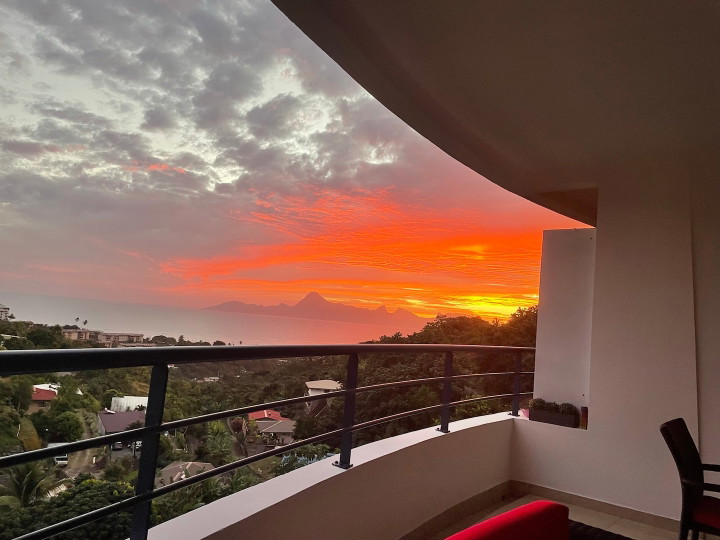Sunset Apartment! View Of Moorea! - French Polynesia