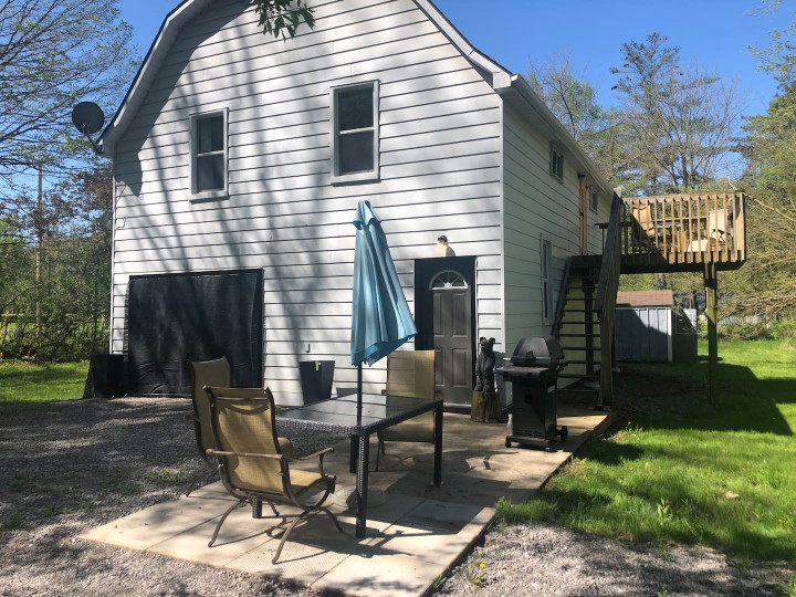 Lynedoch Lodge. River Front - Delhi, ON, Canada