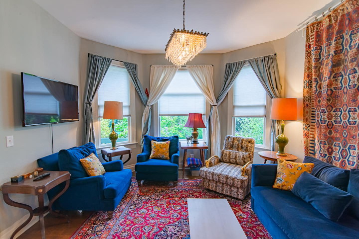 Holiday Home - Portland, OR