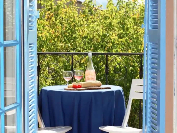 Le Portail Neuf - Village House With Balcony View - Beaumes-de-Venise
