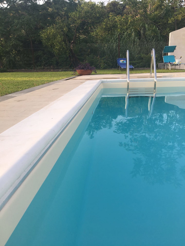 Casa 12 Posti Letto Con Piscina - Milo