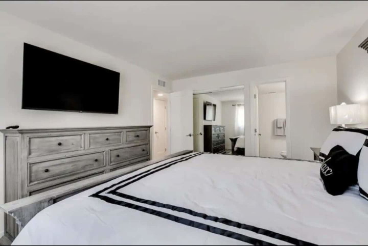 Modern Villa In Old Litchfield - Avondale, AZ