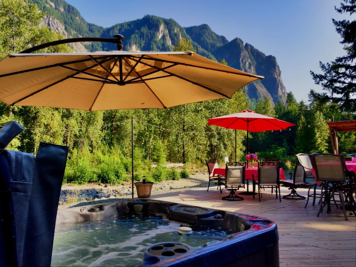 Sno/falls River Paradise Kg Bed Hottub Mt View 1br - Snoqualmie, WA
