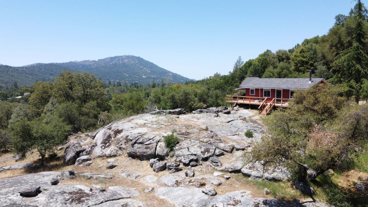 Modern Private Cabin - Great Views - Near Yosemite - Bass Lake, CA