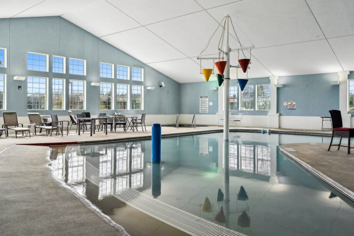 Meadow Ridge Condos: Indoor Pool + Gym, Egg Harbor - Egg Harbor, WI