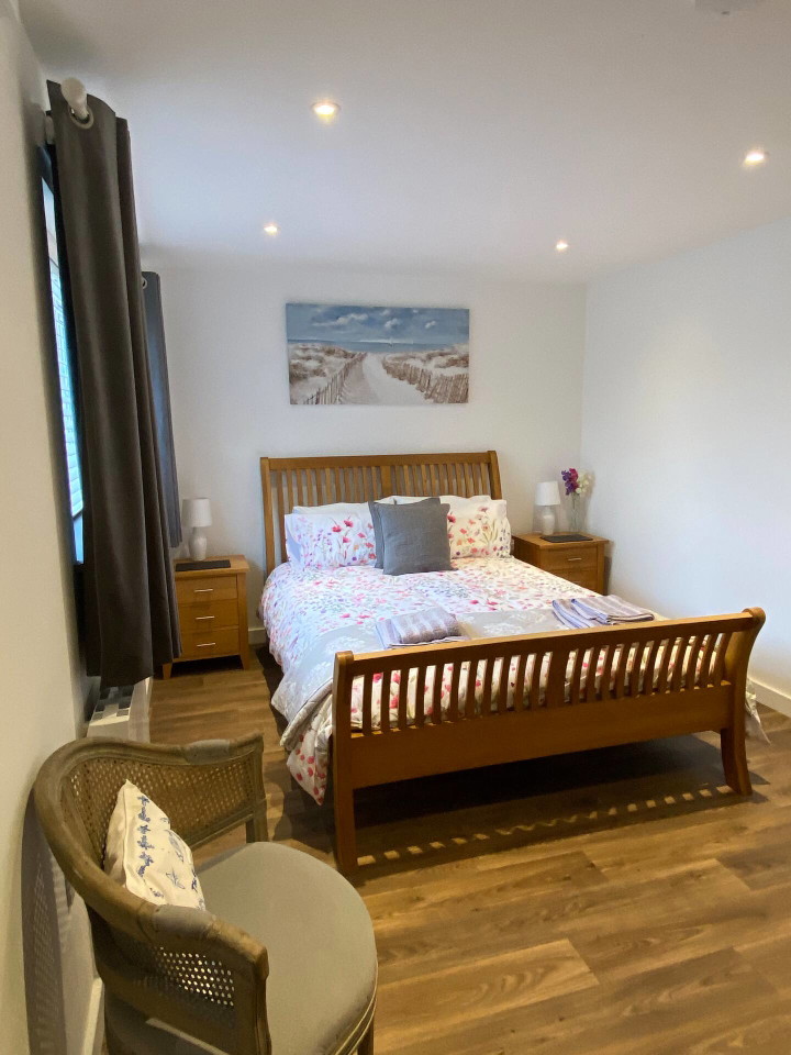 Bluebirds Garden Apartment - 패드스토