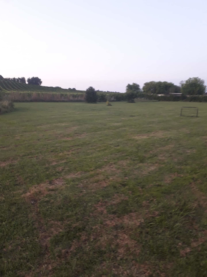 Places De Camping à Villefranche De Lonchat - Dordogne
