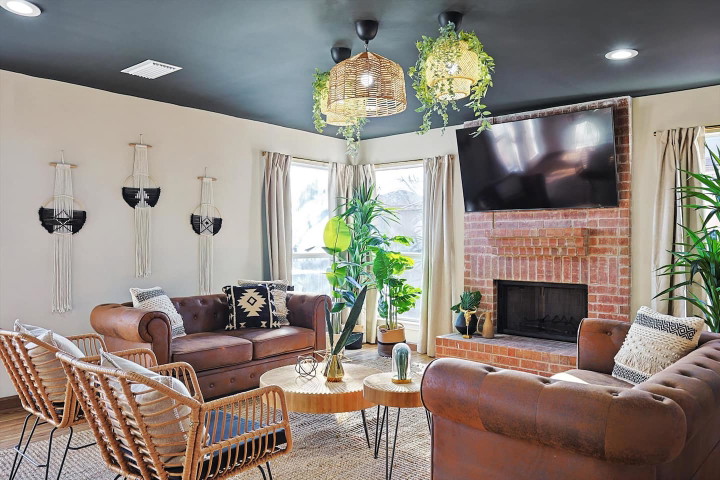 Luxury 5br Getaway W/ Pool, Hot Tub &&nbsp;Cinema - Lancaster, TX
