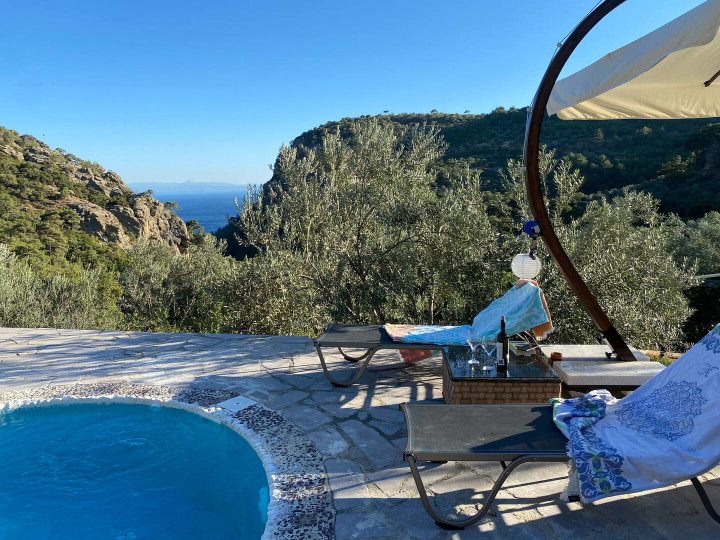 Stone House With A Private Pool, Garden And Sea Views - Çanakkale