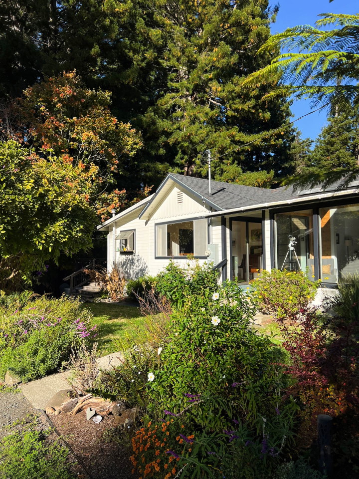 Fernwood Meadow Retreat - Mendocino, CA