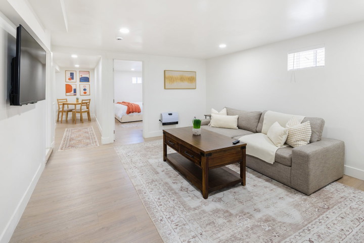 Spacious 1br Near Stadium, Highlands Sq, & Sloan's - Denver, CO