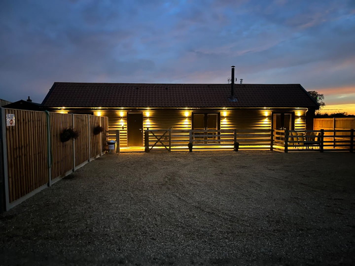 Lime Tree Lodge With Hot Tub - Suffolk