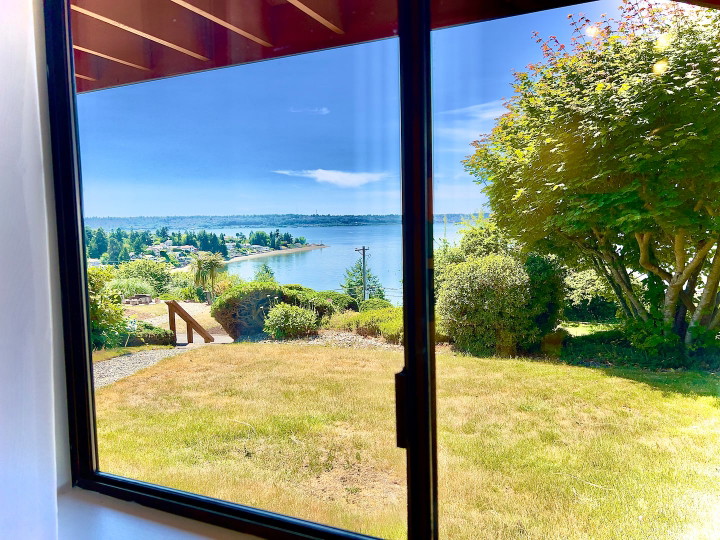 Puget Sound Suite | Sunset, Lighthouse & Peaks - Tacoma, WA