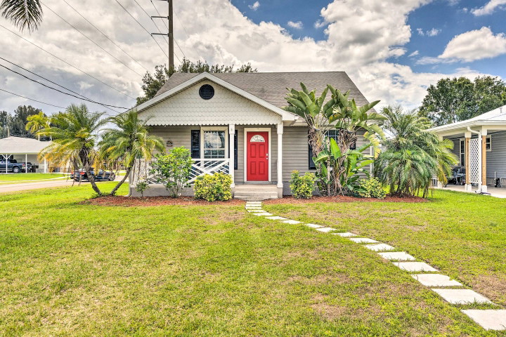 Stylish Coastal Cottage Near Downtown Punta Gorda - Punta Gorda, FL