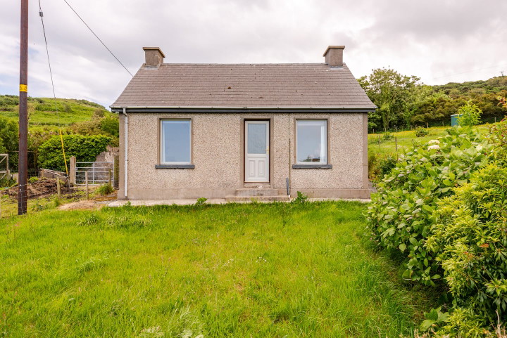 Ballintoy View Cottage With Spectacular Views - Ballycastle
