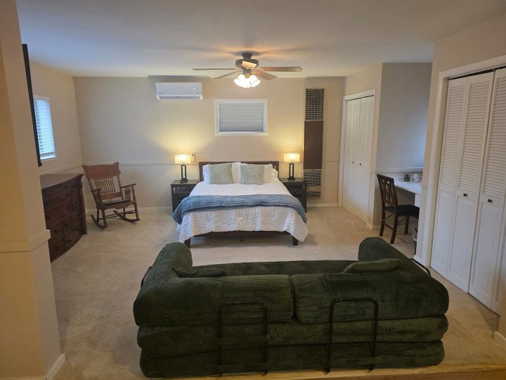 Private Quiet Cozy Single Conveniently Located - Reno, NV