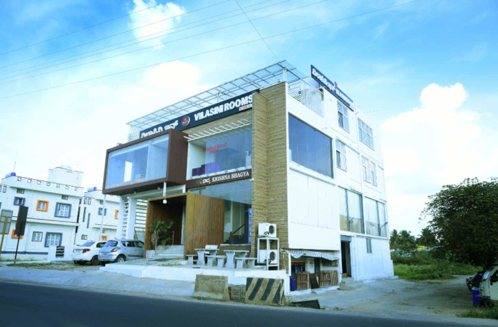 Vilasini Inn Premium Suit Room 500sqft -