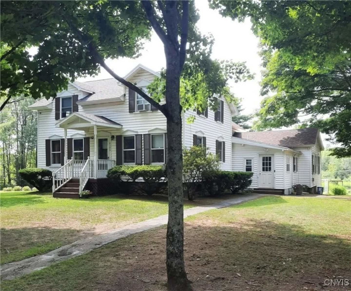 Sleeps 12  Pond  Firepit  Near Lakes  Pets - Verona, NY