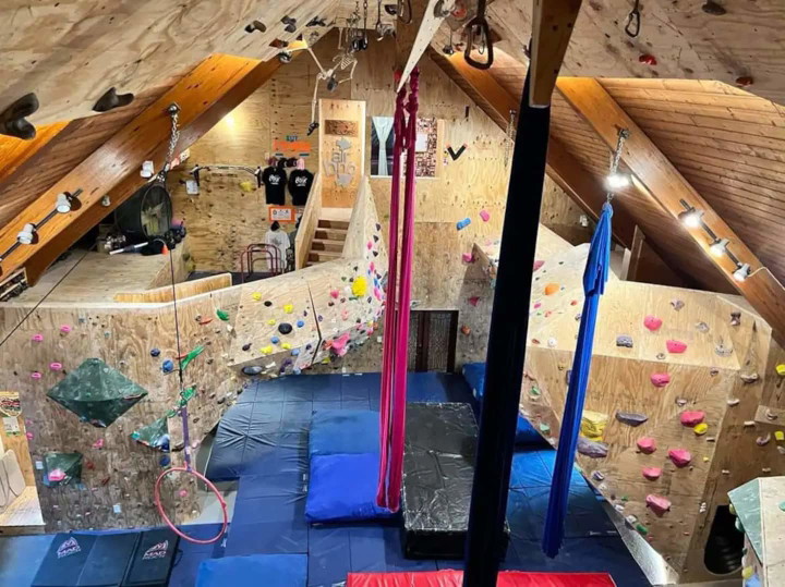 The Crux Climbing Getaway - Cincinnati, OH
