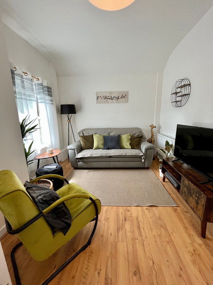 Quirky Two Bedroom Flat In Ballycastle Town Centre - Ballycastle