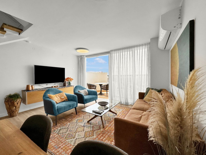 Beachfront Paradise Penthouse | Floor Safe Room - Israel