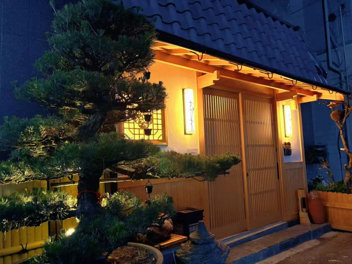 Entire House For Rent. Osaka Shinsaibashi Nipponbashi Tsutenkaku. Super Large Single-family Building. - Osaka