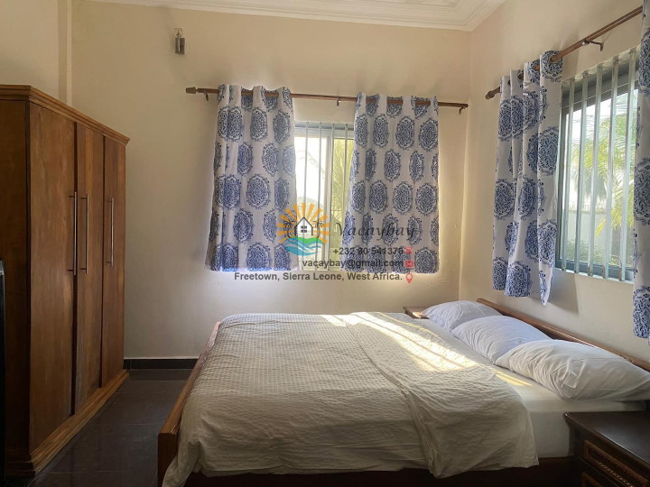 Freetown Beach Apartment With Ocean & Bay View - B - Freetown