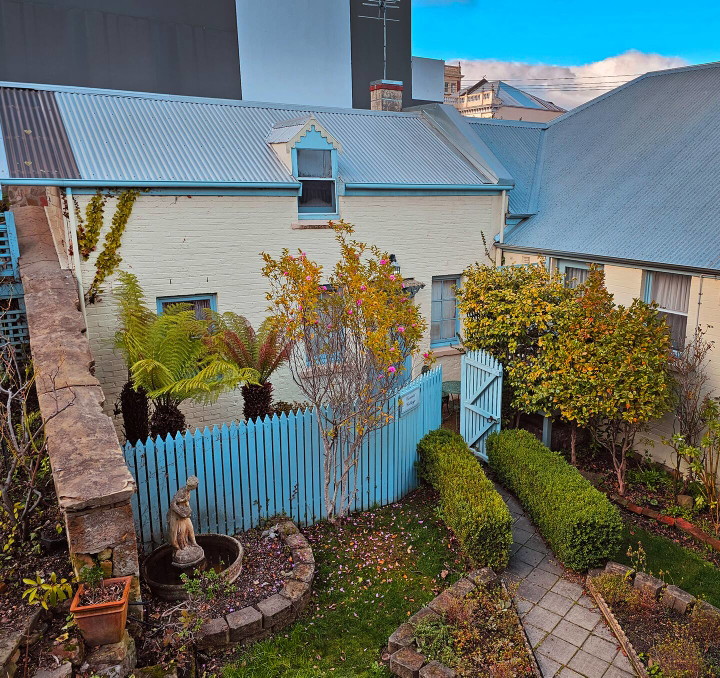 Cosy, Historical Cottage - Hobart
