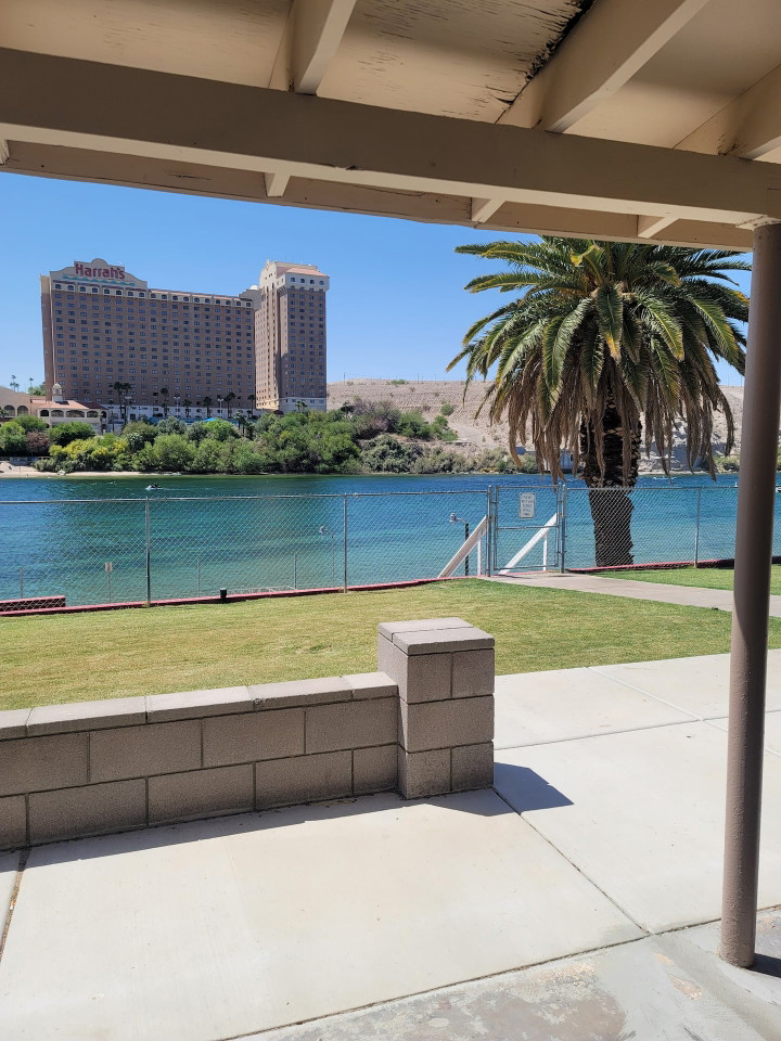 Riverfront Paradise! Sleeps 7 (Pirate Theme) - Bullhead City, AZ