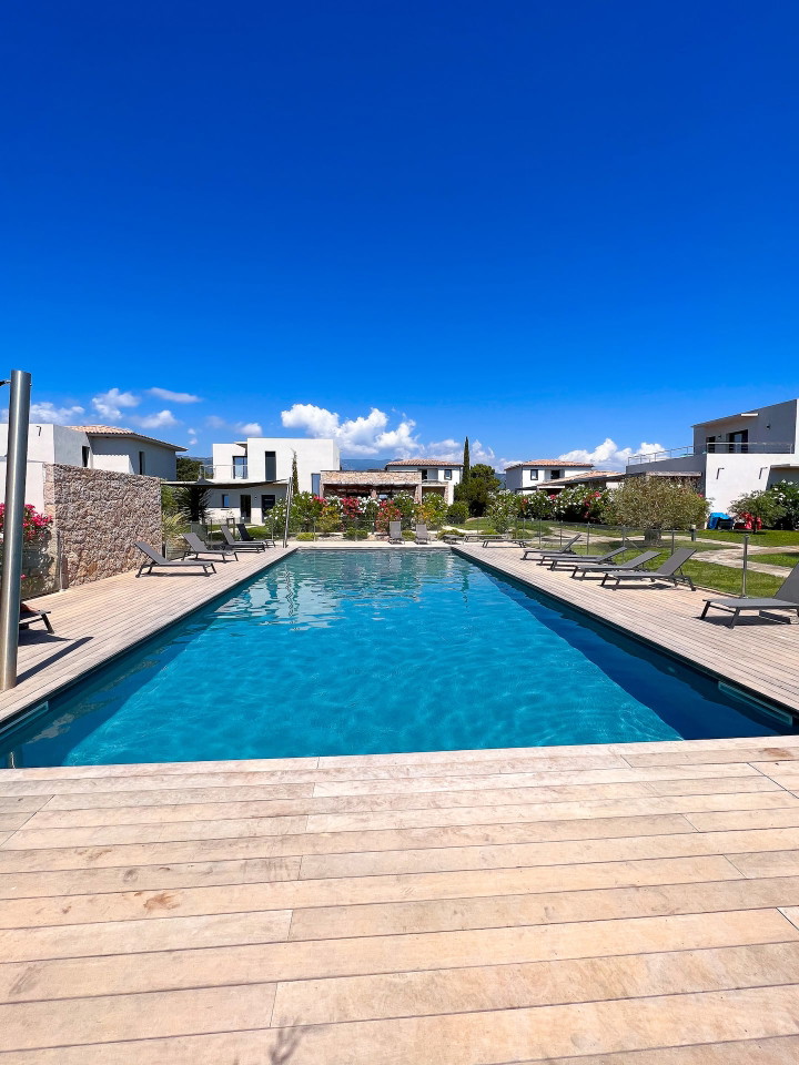 Mora Holihome - New 2-room, 2 Minutes From The Beach - Korsika