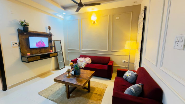 Beautiful Family House  French-style 2bhk In Noida - Ghaziabad