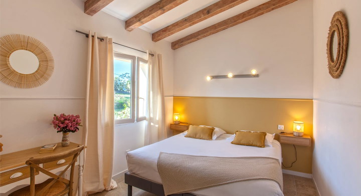 Bel Appartement Hortensia Avec Grande Terrasse - Calvi
