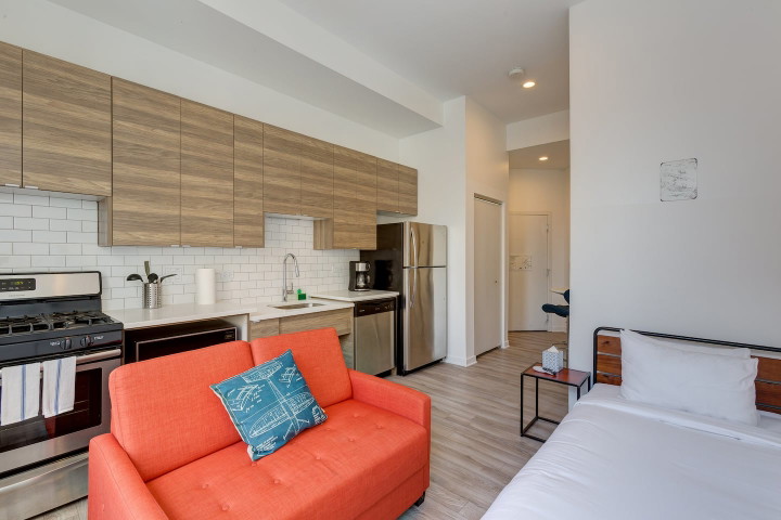 Cabin 102 At 747 Lofts - Chicago, IL