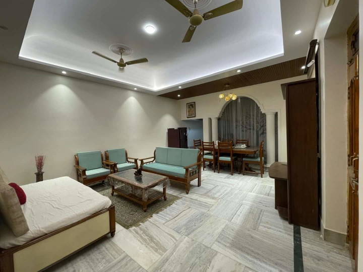 Lalit Villa Luxury Geeta Niwas 2bhk - Prayagraj