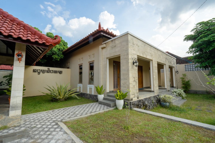 Private Villa With Courtyard View Near Prambanan - Endonezya