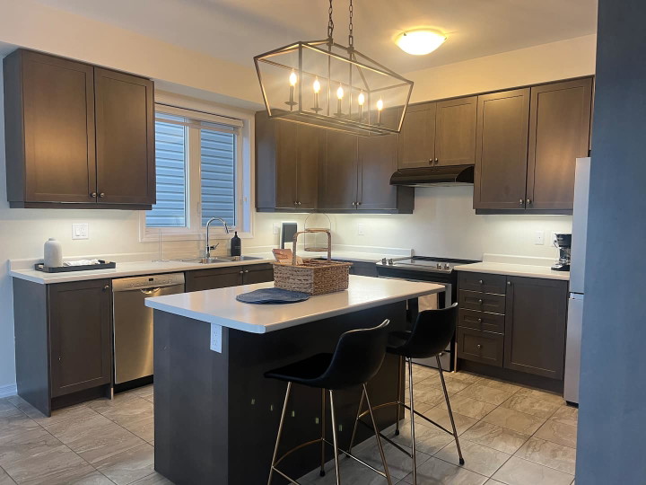 Niagara Getaway 4 Bed, 2.5 Bath Beautiful New Home - Welland