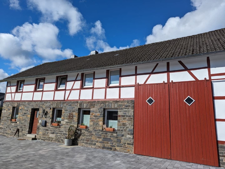 Appartement De Vacances Dans Une Ferme Rénovée - Montjoie