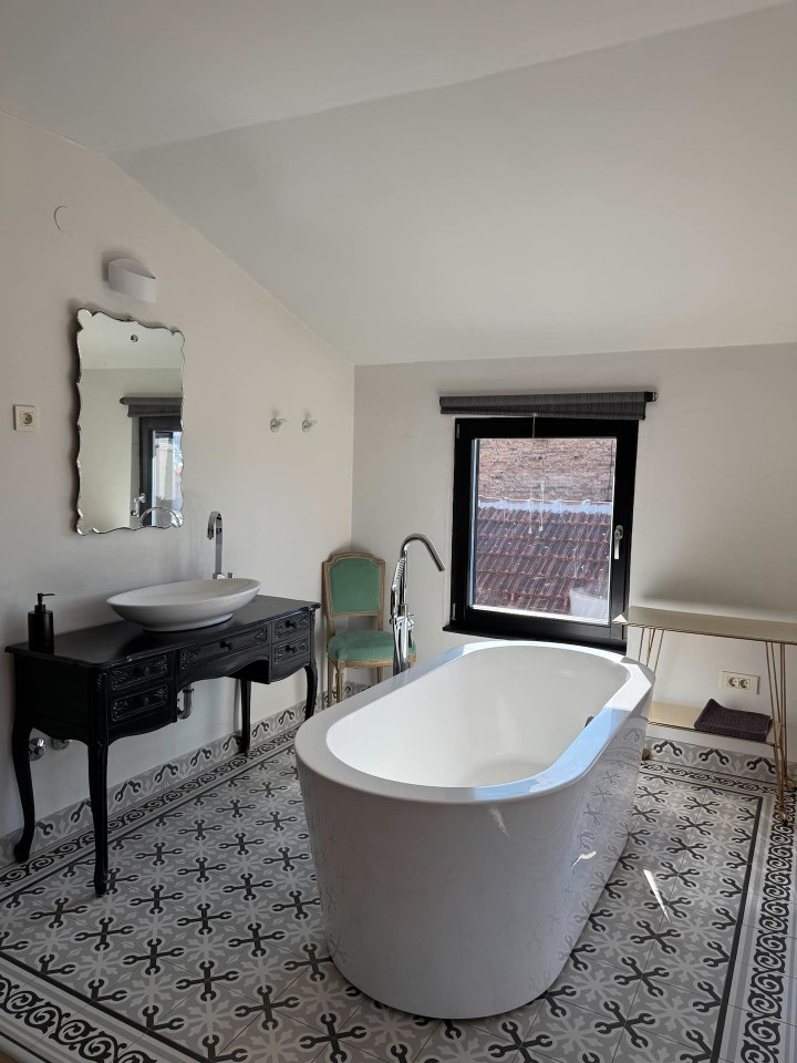 Secret Rooms Sarajevo | Spacious House With Garden - Sarajevo
