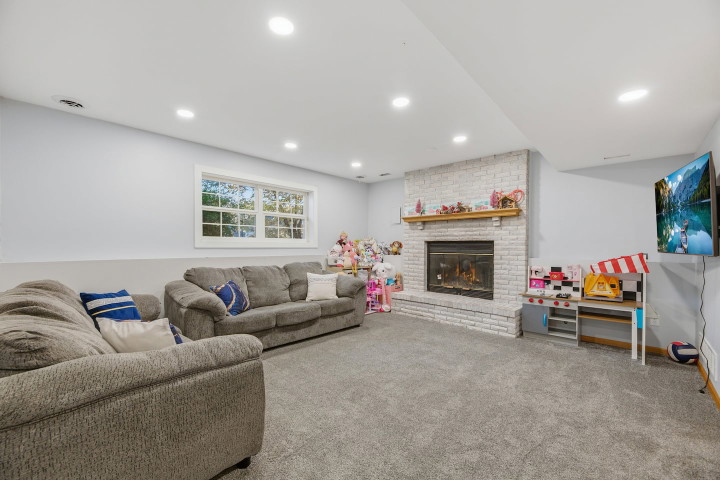 Cozy Sweet Home In Safest Neighborhood! - Prior Lake, MN