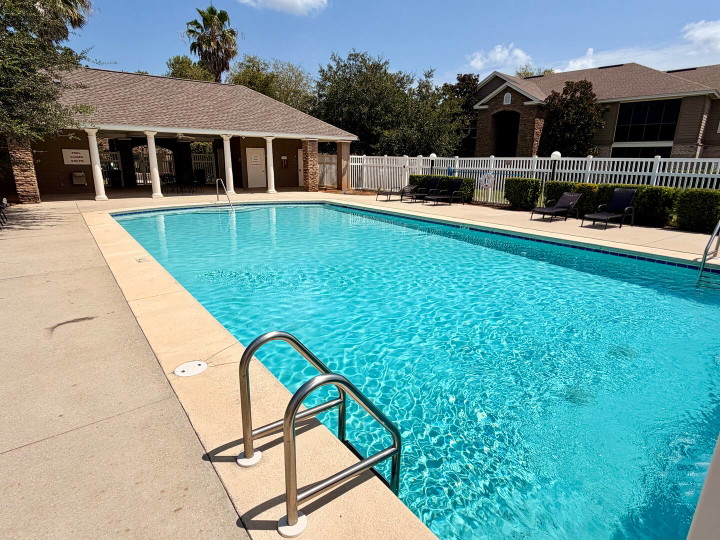 Lollipopsplace - Foley, AL