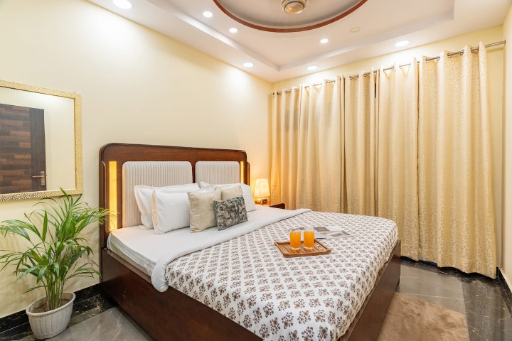 Homlee-elegance-2bhk Flat -Lift-central Delhi - Ghaziabad
