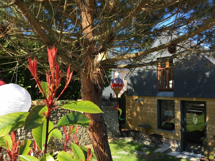 Maison Dans Honfleur Avec Jardin Et Parking Privé - Honfleur
