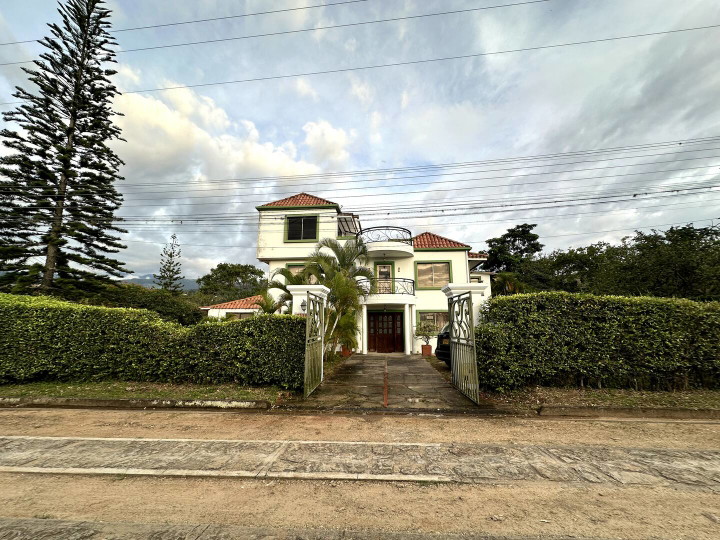 La Mirage 22 Maison 10 - Fusagasugá