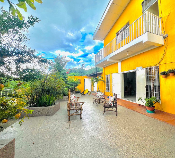 La Casadelextranjero+wifi+ac+laundry+san Salvador - San Salvador