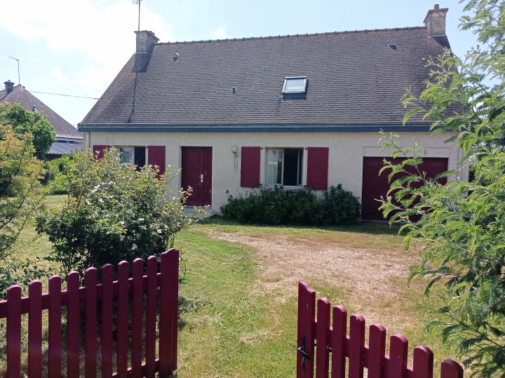 Maison Avec Son Jardin Spacieux - Plouhinec