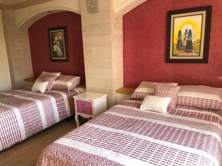 Casa De La Veracruz Rosa - Taxco