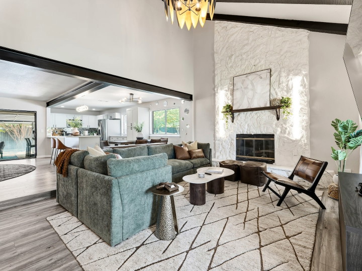 Jungle Retreat | Pool + Hot Tub + Game Rooms - Garland, TX
