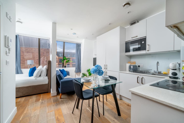 Stylish Feltham Studio Near Station & Shops 70 - Surbiton