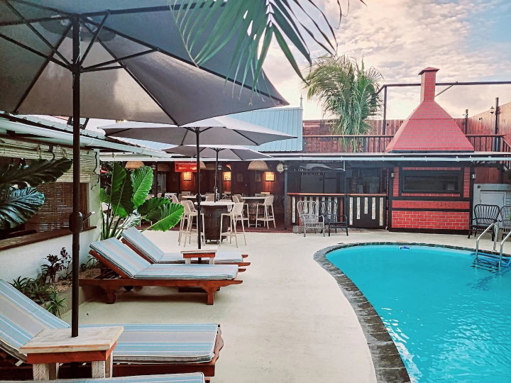 Trr2 -2 Br Apt Near Beach With Fine Cuisine & Pool - Mauritius