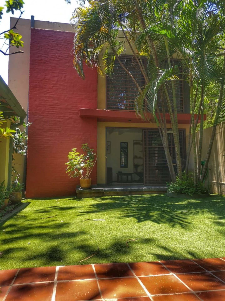 House In The Best Neighborhood In Asunción - Villa Morra - Paraguay